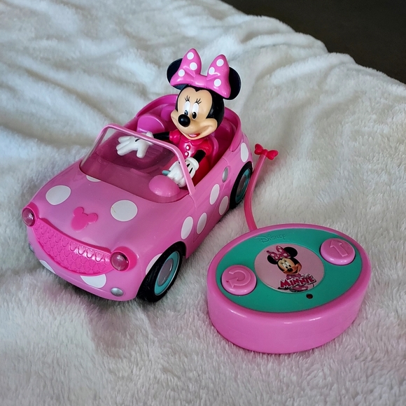 Jada | Toys | Minnie Mouse Pink Polka Dot Radio Control Car | Poshmark